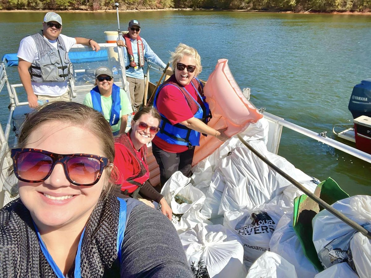 Cleanup removes 9.4 tons of trash from lake – The Randolph Leader